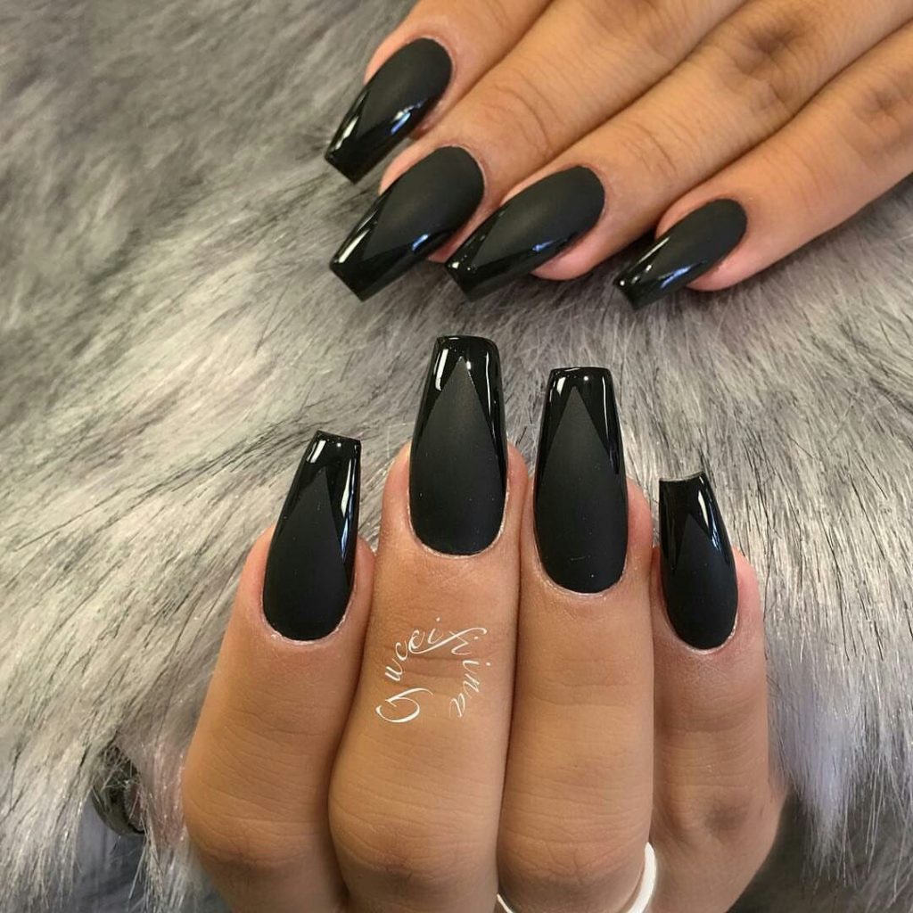 Unhas Decoradas Escuras: 50 Modelos de Tons Escuros