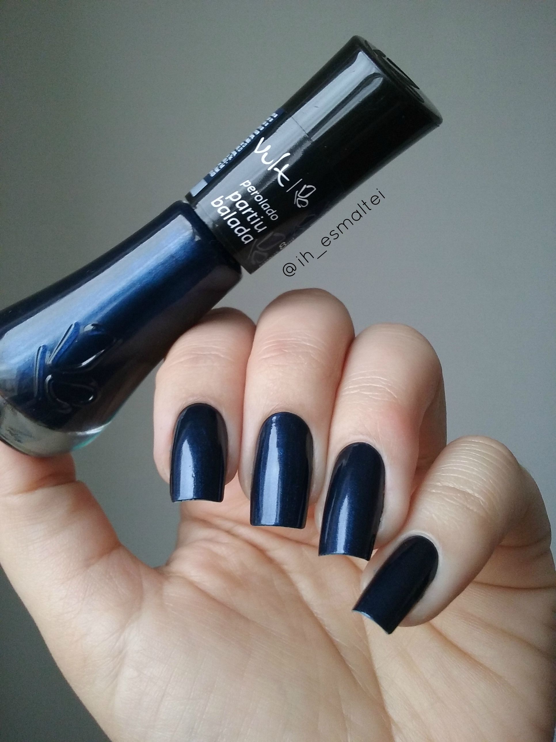 Unhas Decoradas Escuras: 50 Modelos de Tons Escuros