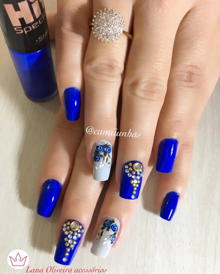 Unhas Azul: 80 Ideias e Cores Diferentes para se Inspiradora