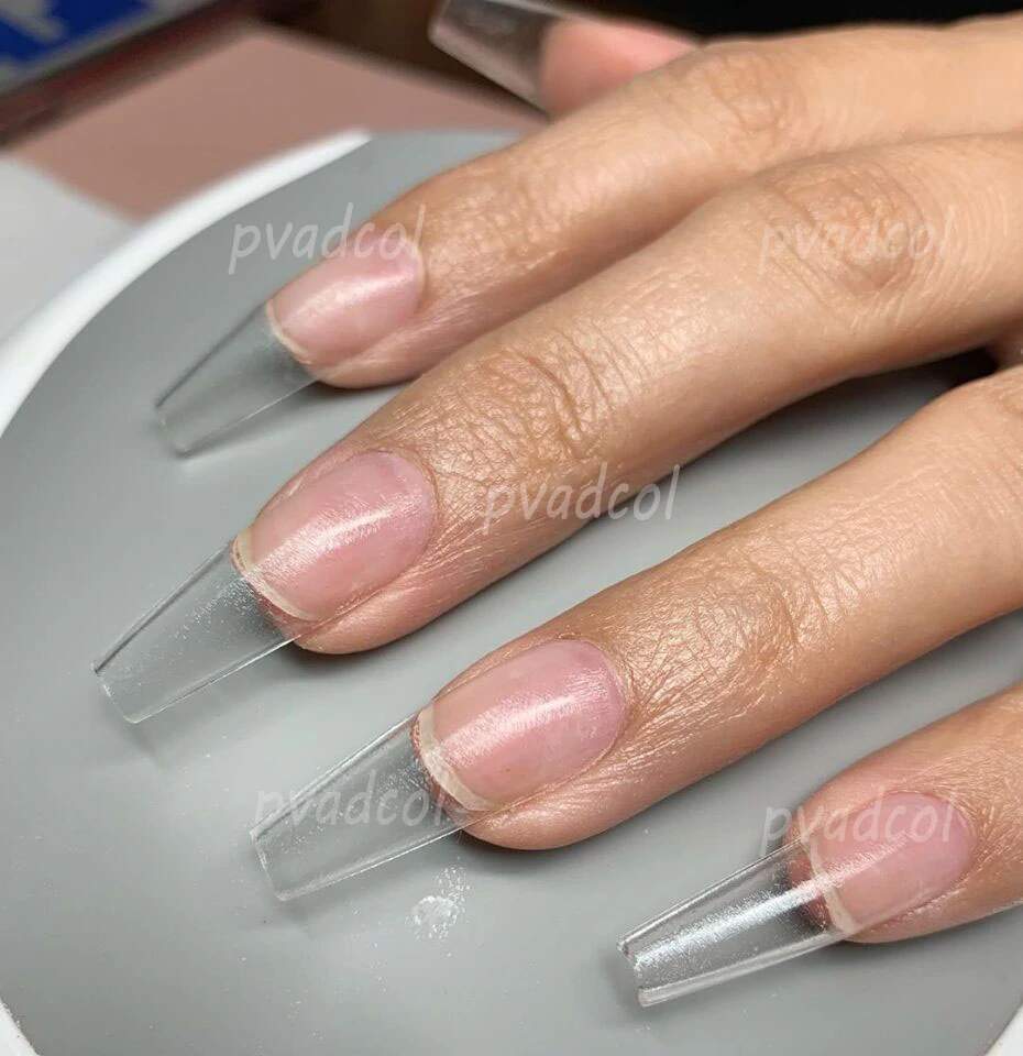 Unhas Transparentes: 80 Modelos Lindos e Inspiradores!
