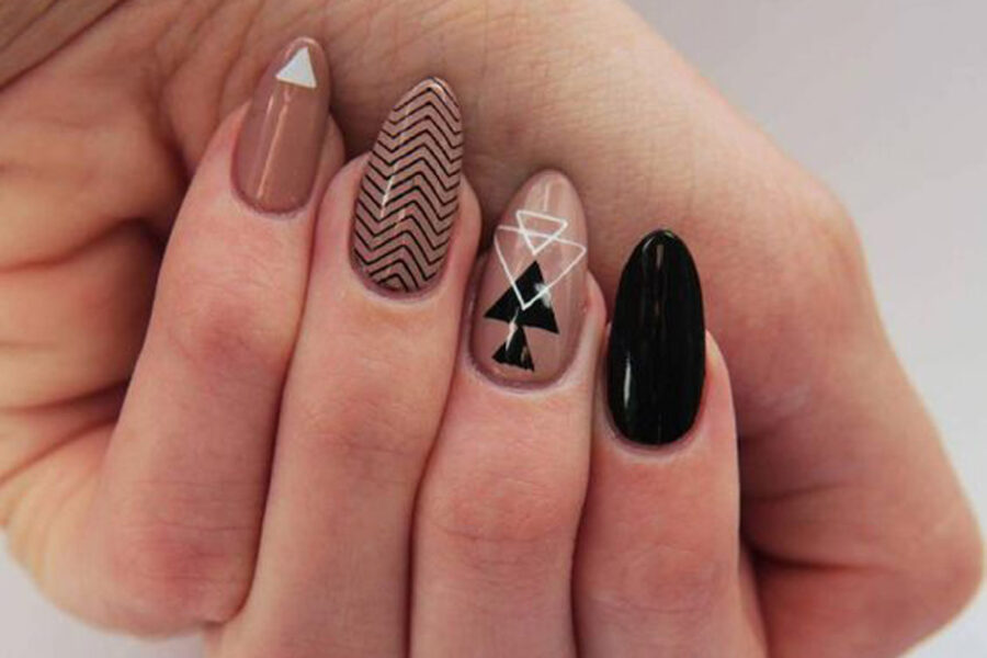 Unhas marrom: Veja 80 Ideias Inovadoras de cores para se inspirar