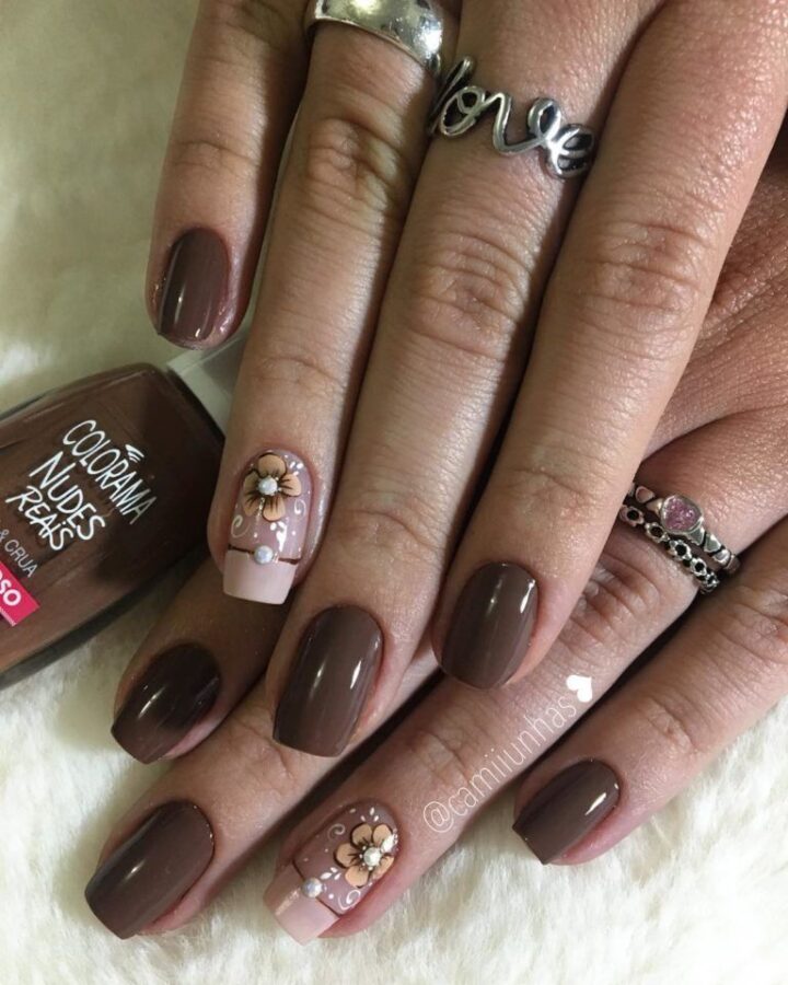 Unhas marrom: Veja 80 Ideias Inovadoras de cores para se inspirar