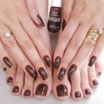 Unhas marrom: Veja 80 Ideias Inovadoras de cores para se inspirar